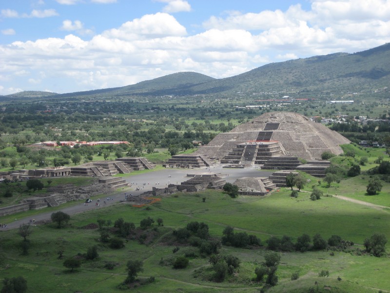 Pirámide Ollantaytambo – Perú | Un Mundo Mejor